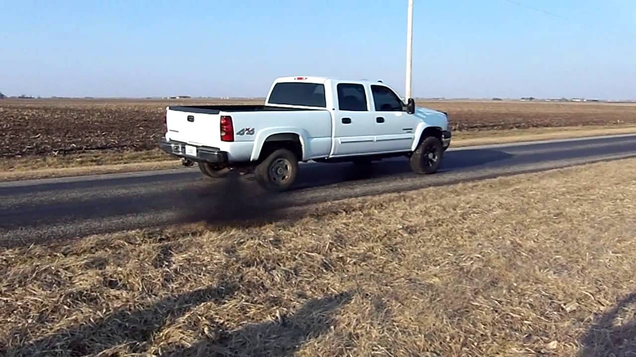 My 07 LBZ Duramax Burnout Video - YouTube