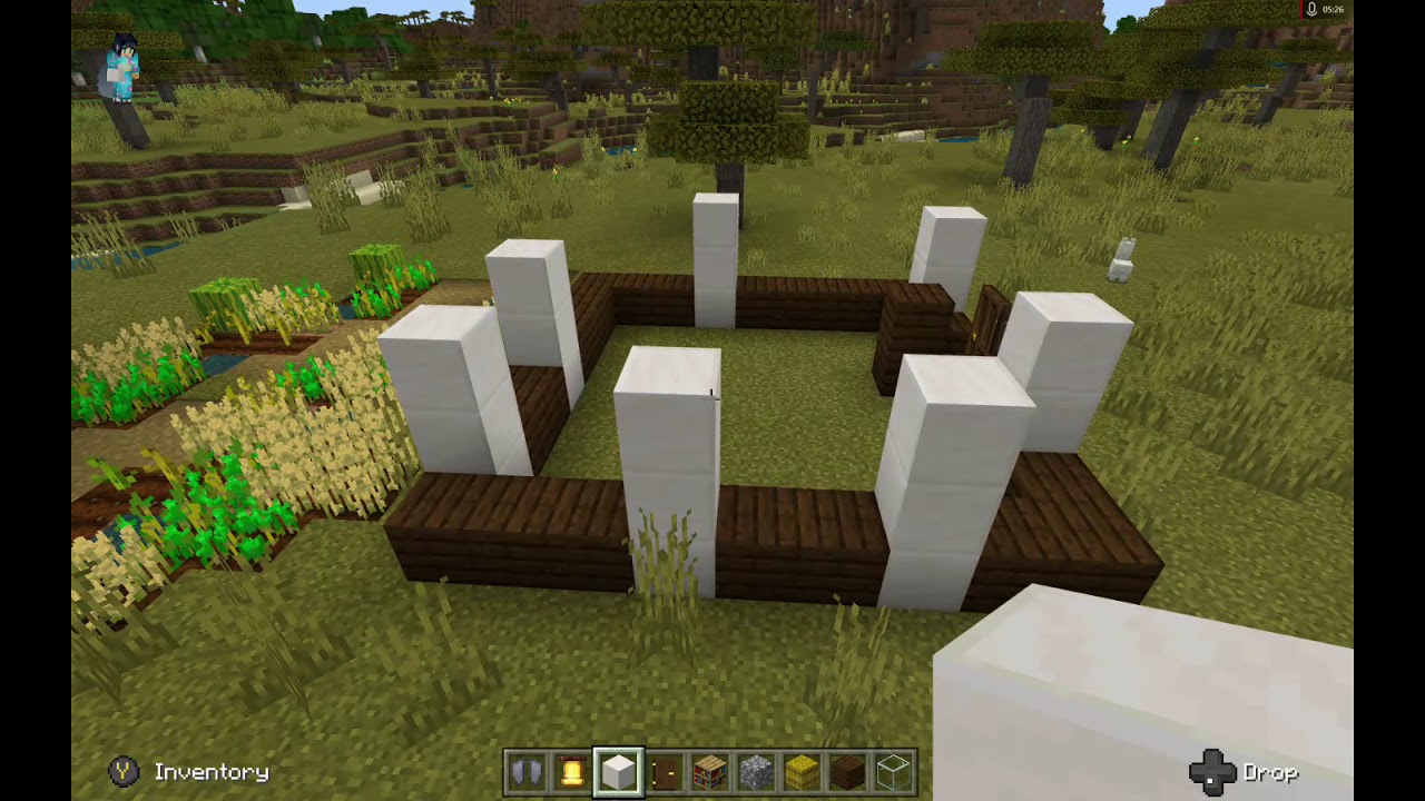 How to build a thatched house in Minecraft - YouTube