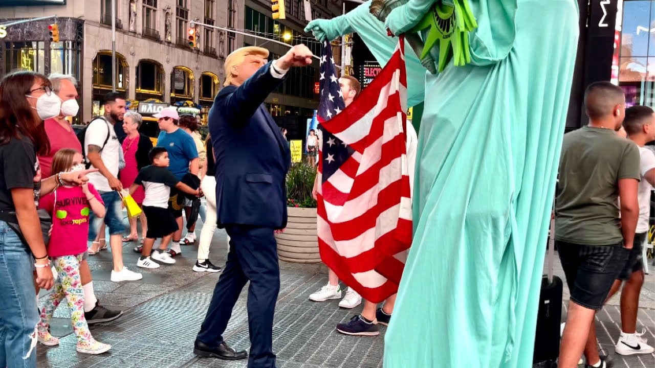 I Met Donald Trump 😜 / আমেরিকার এক Famous Place 🌸 - YouTube