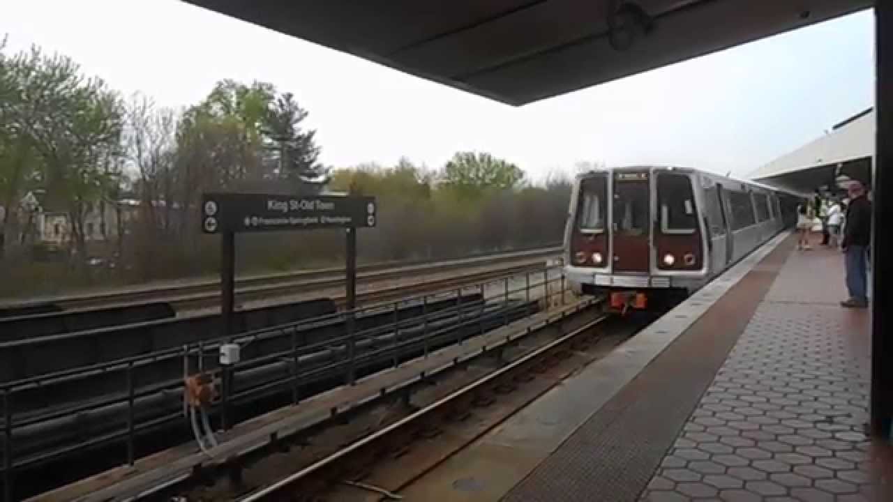 DC Metro (WMATA): Blue Line train enter King Street-Old Town - YouTube