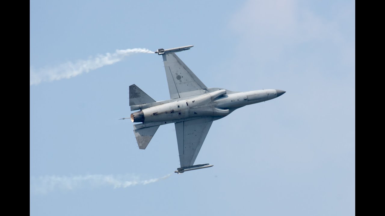 TA-50 Demo Flight 2016 Osan Air Power Day - YouTube