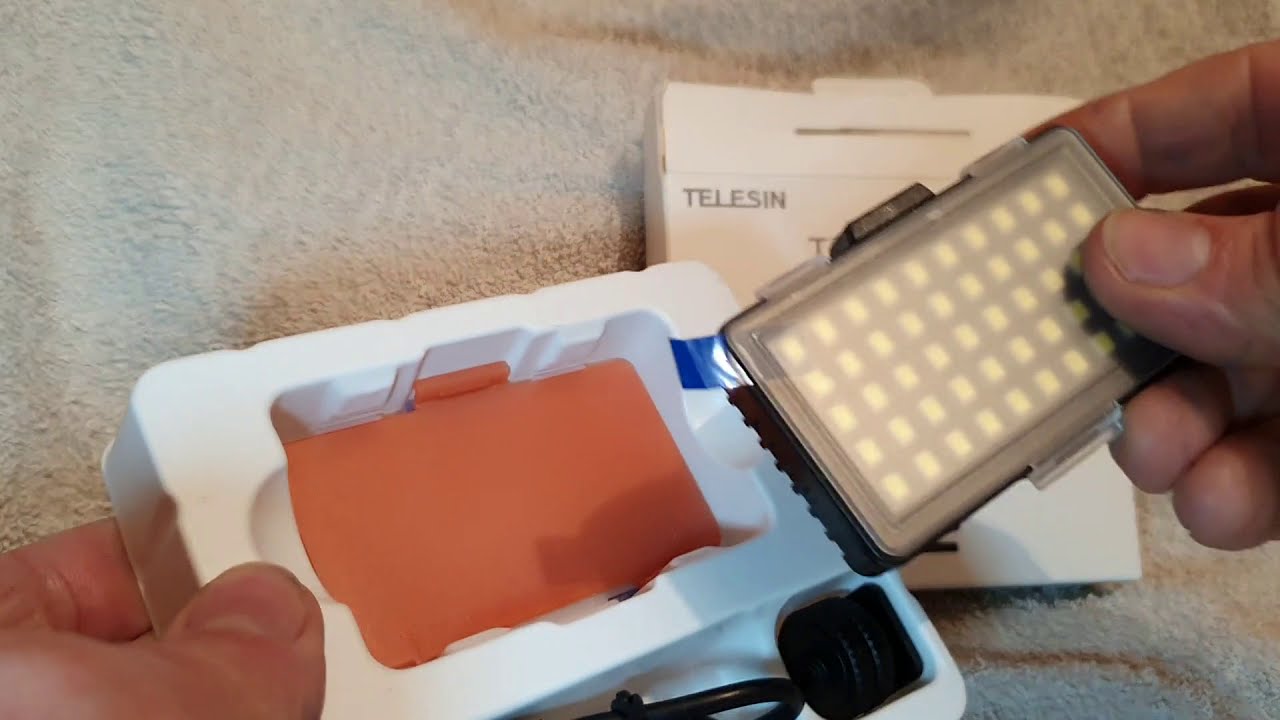Telesin Video Fill Light for GoPro You Tuber - YouTube