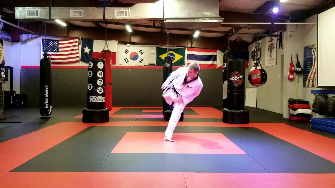 BLACK BELT: Free Sparring Pattern - YouTube