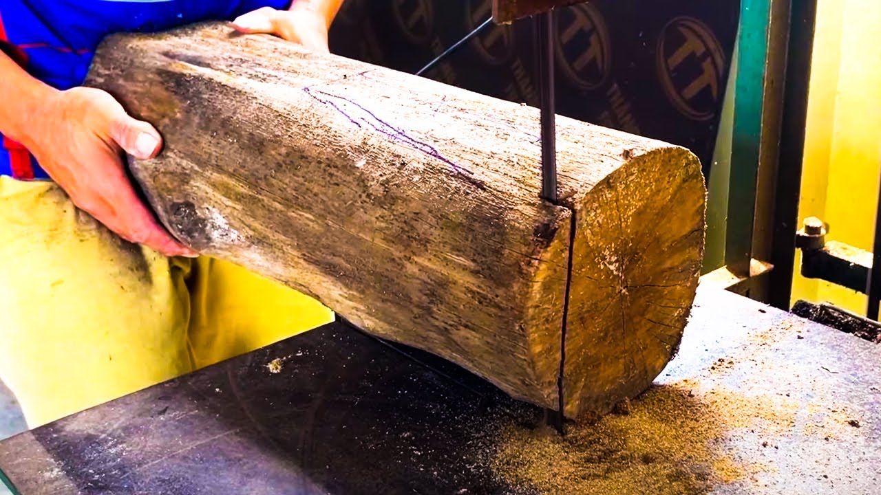 Creative DIY Bench Made from Tree Stump and Tree Trunk // Unique ...