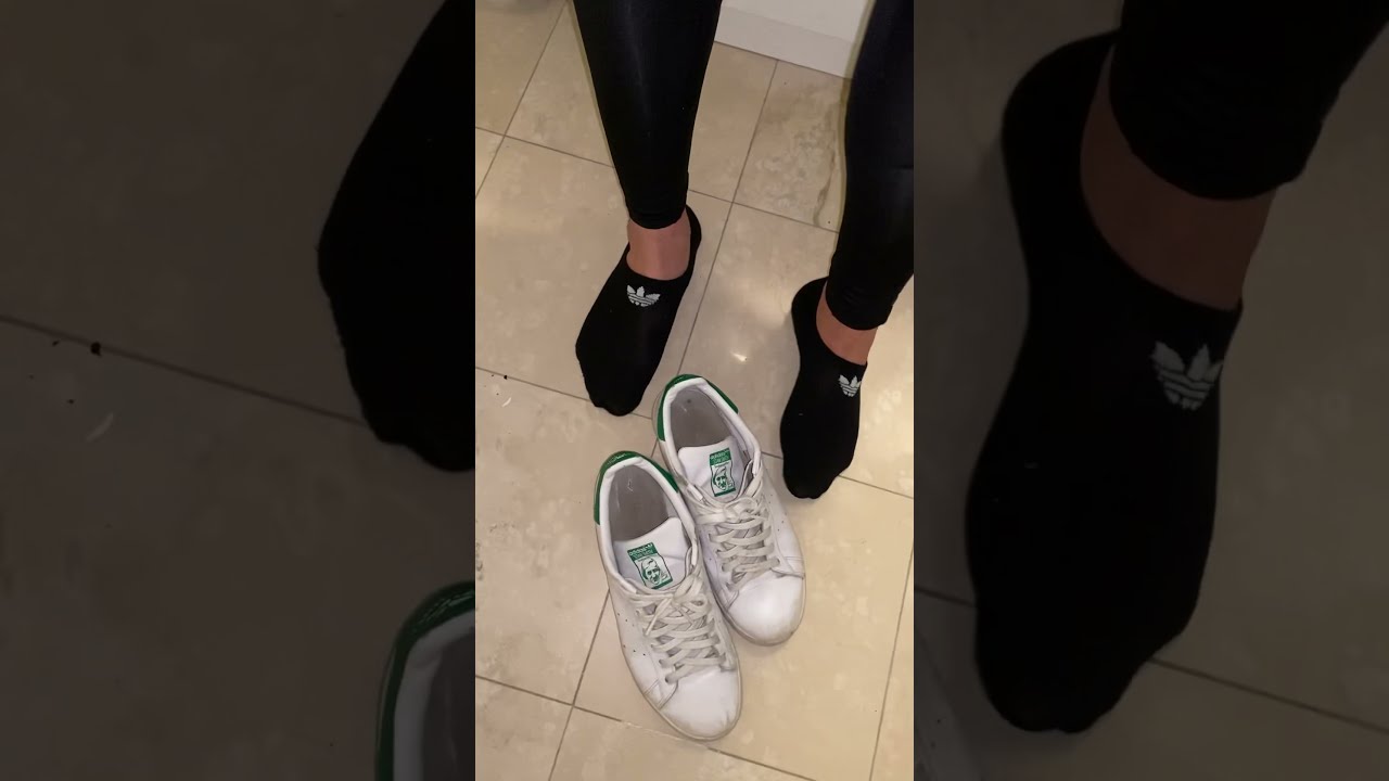 Black ankle socks and white Stan smith, 3 days 🧦 - YouTube
