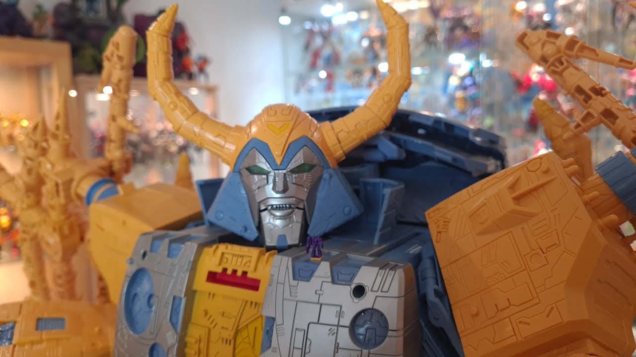 Transformers Haslab Unicron - Planet to Robot mode - YouTube