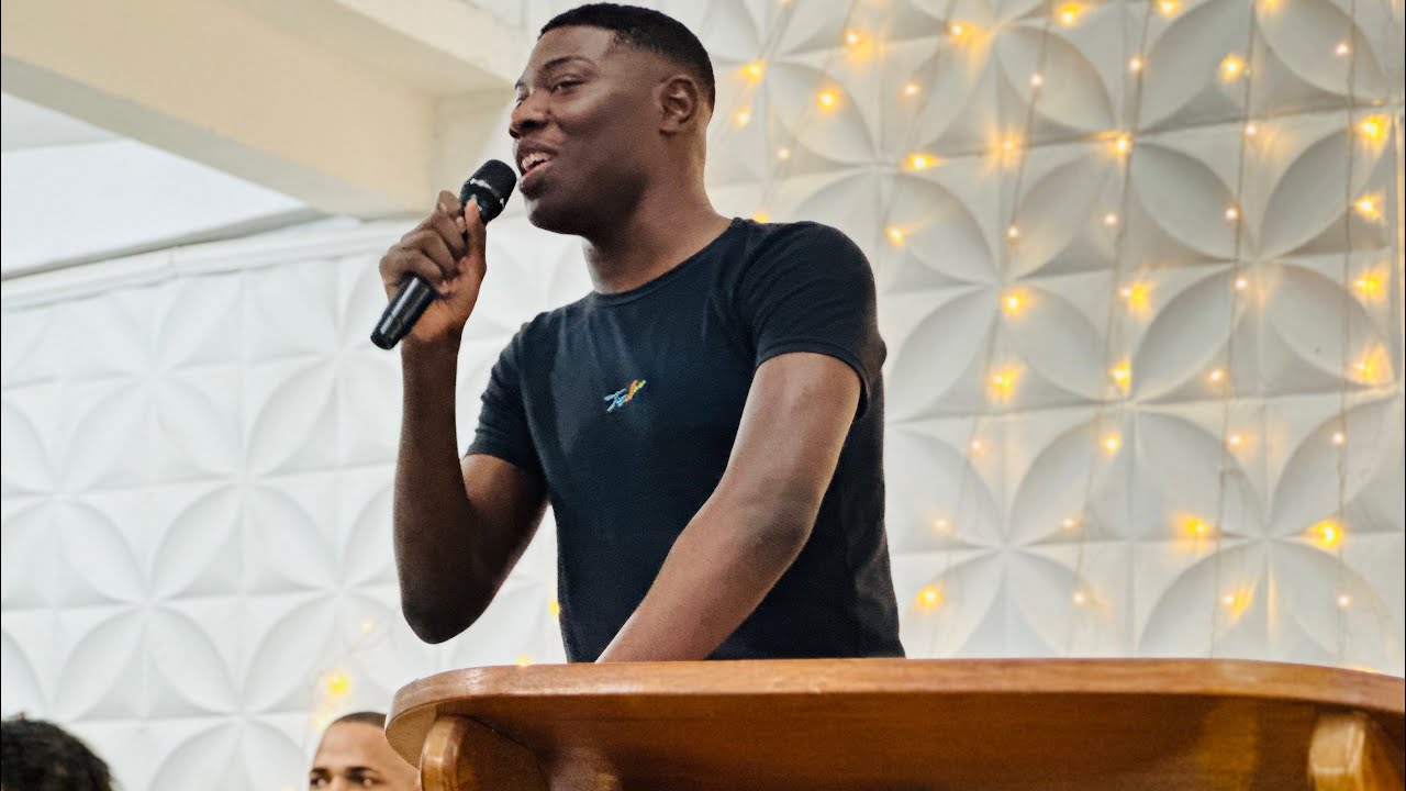 ELE EMOCIONOU A TODOS CANTANDO 😭 Luiz Silva - YouTube