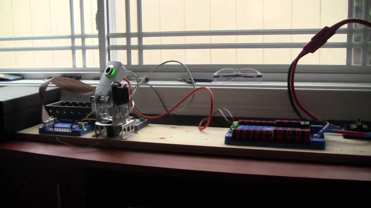 FRC Camera Servos 2012 - YouTube