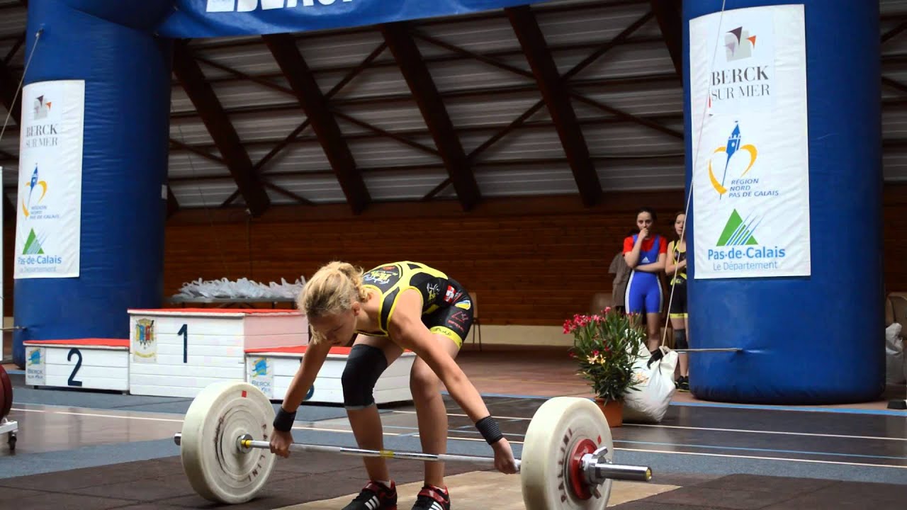 weightlifting accident zéline - YouTube