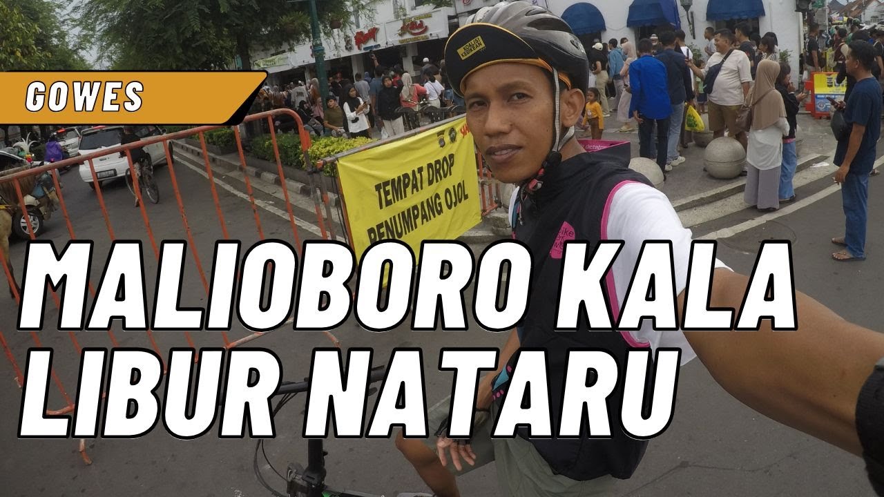 Kemacetan di Ruas Jalan Maliboro Ketika Libur Nataru - YouTube