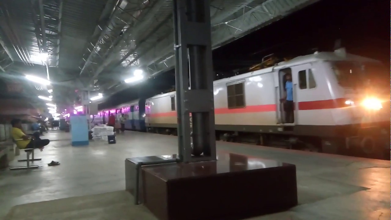 12662 Pothigai SF Express departing Madurai jn with RPM P7 30368 - YouTube