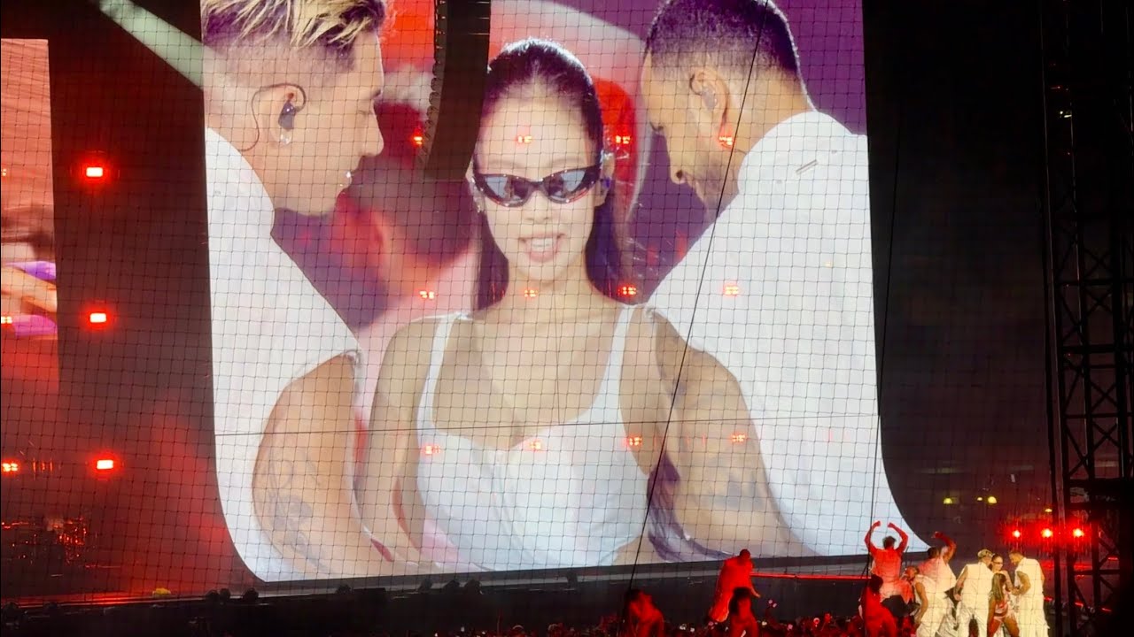 BLACKPINK Jennie - Like Jennie 🔥 - Deadline World Tour Day 1 Citi Field ...