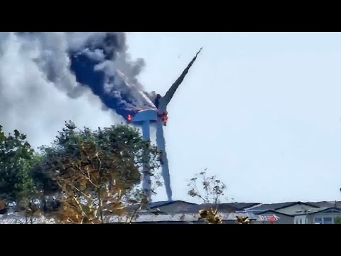 Great Yarmouth Scroby sands wind farm turbine on fire 15/8/23 Norfolk U ...