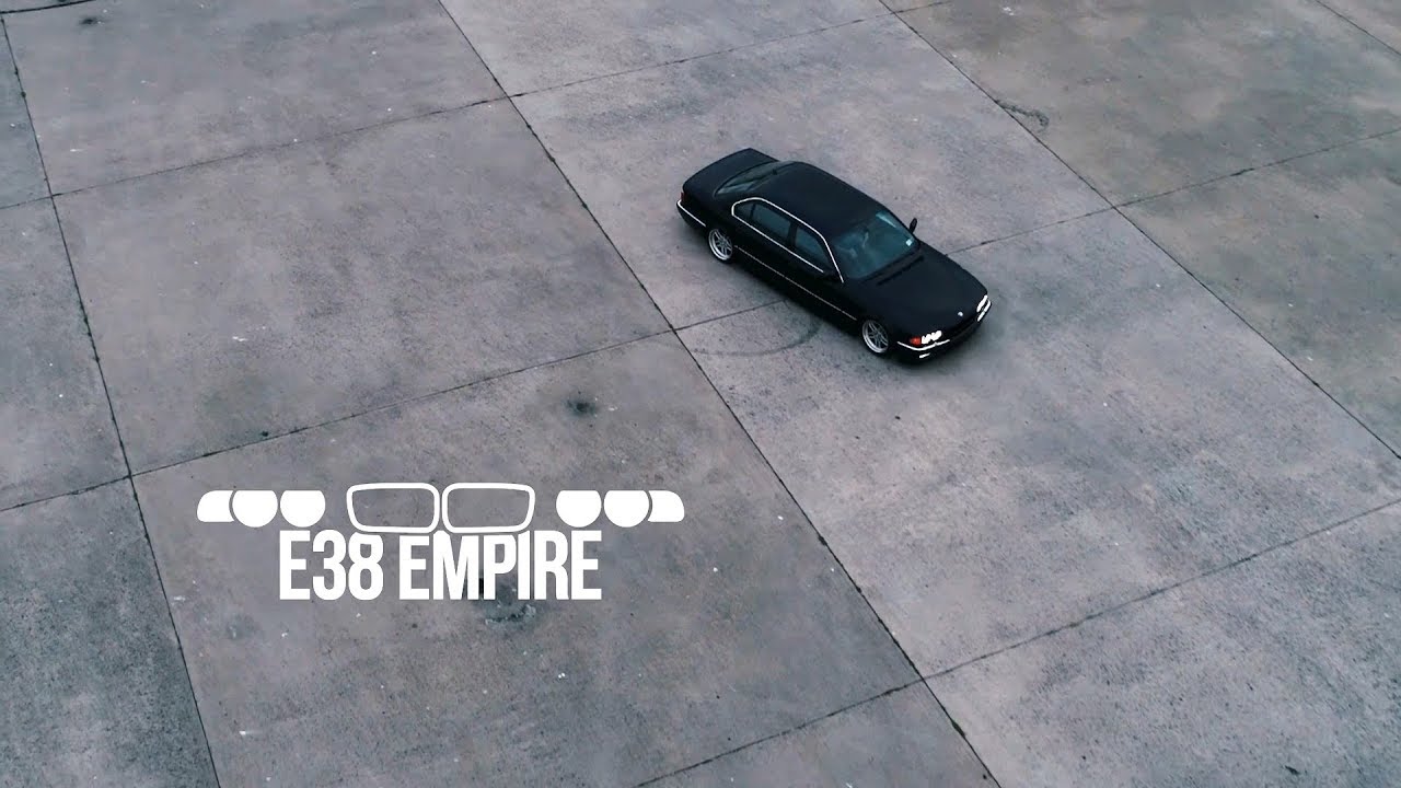 Bagged BMW E38 750iL V12 - YouTube