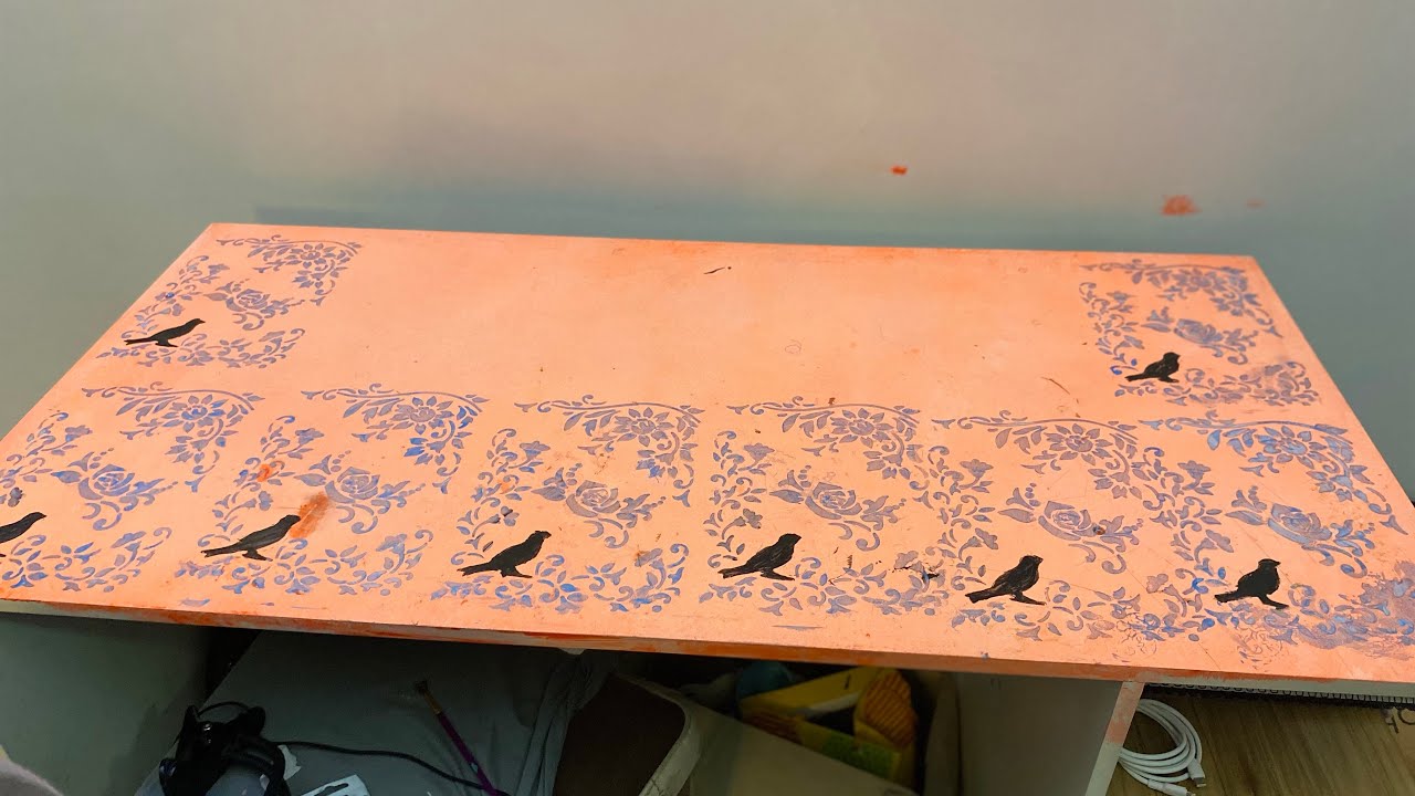 Painting my study table - YouTube