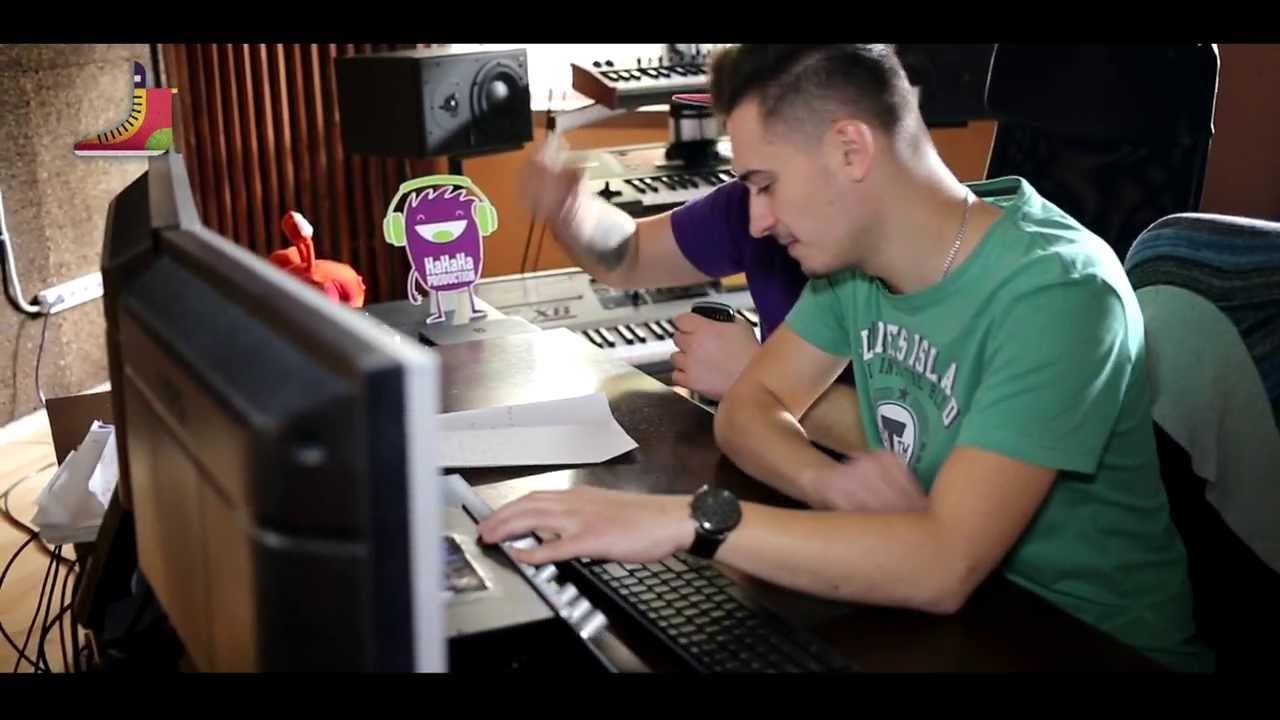 Smiley - Acasa [Episodul 2] - YouTube