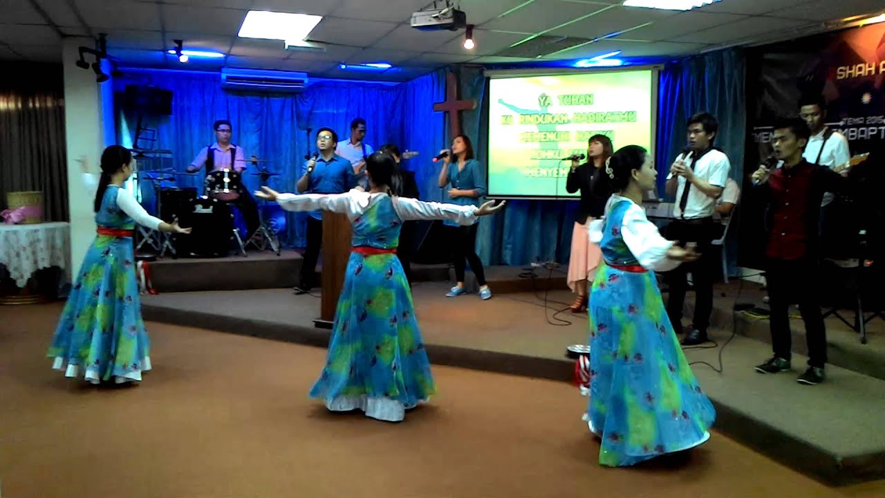 Awan KemuliaanMu - Jeffry S. Tjandra - Gloria - SIB Shah Alam - YouTube