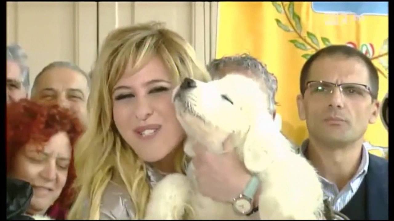 Elena Ballerini Showreel - YouTube