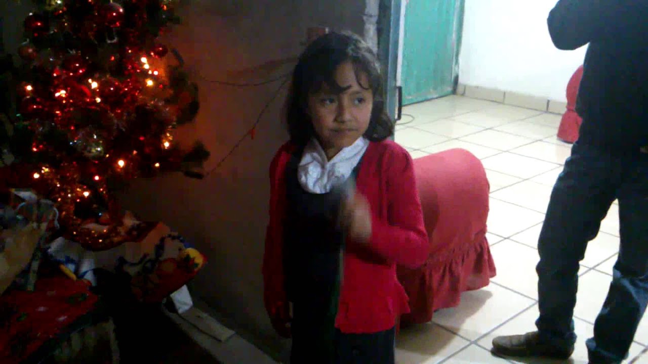 Cuando muere una Dama interpreta Daphne S. Mora - YouTube