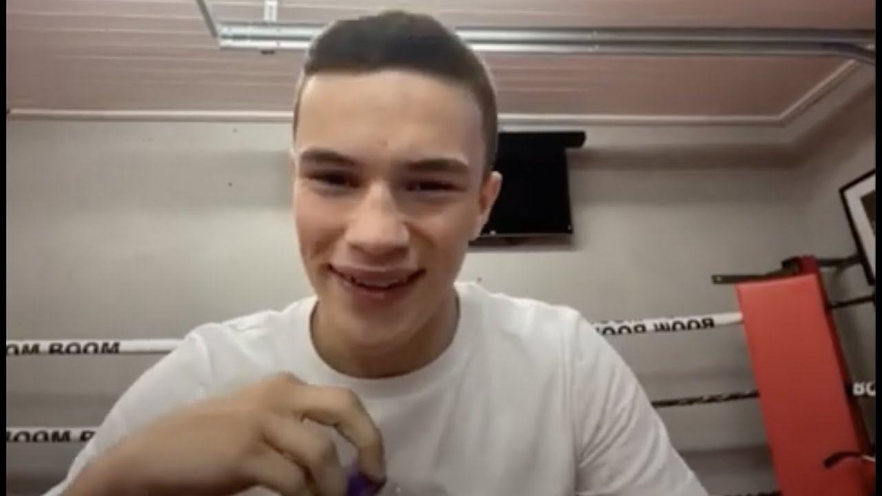 UNDEFEATED PRO BOXER BRANDON SCOTT | I'M 18, I HAVE A LIGHTSABER & I AM ...