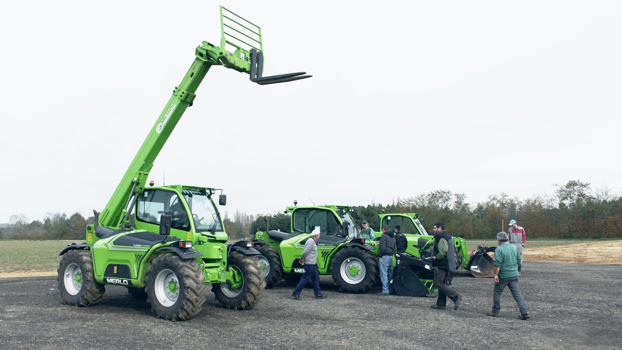Démonstration de télescopiques agricoles Merlo - YouTube