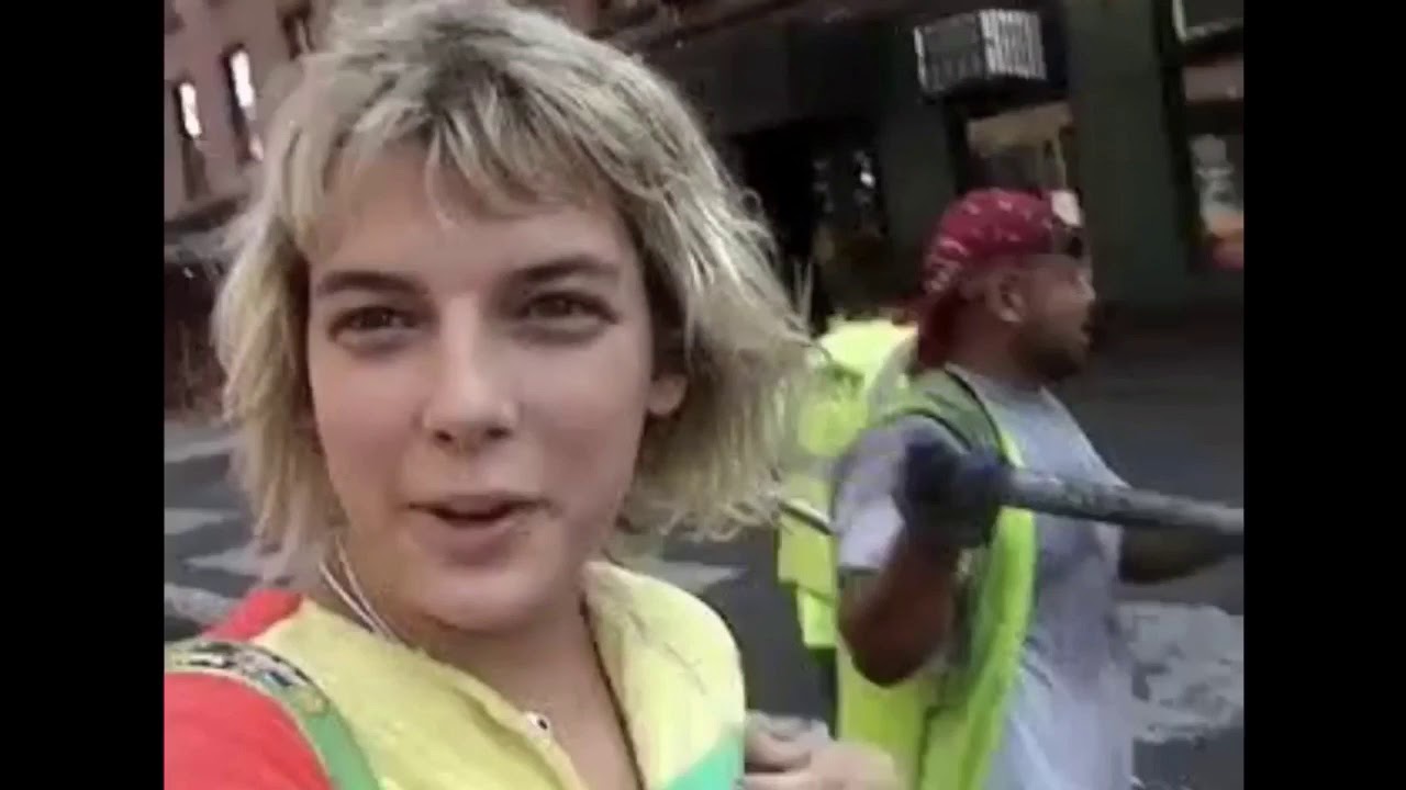 WRITING MY TAG IN WET CEMENT - YouTube