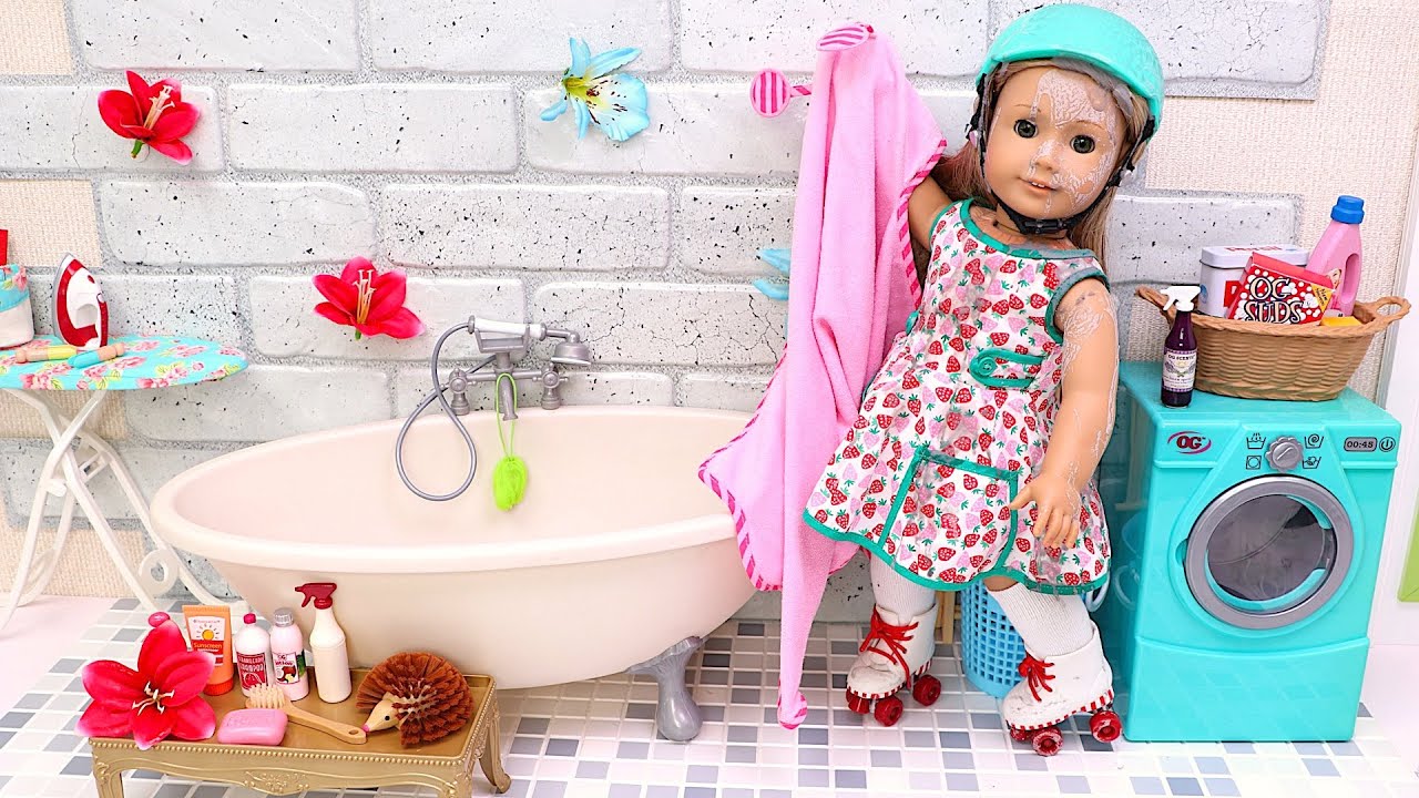 Baby Doll cleans and washes after messy accident with her bike! Play ...