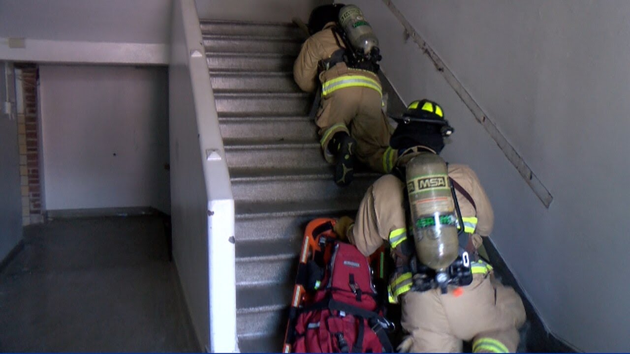 Sioux City Fire Rescue hosts 3 days of Mayday training for firefighters ...