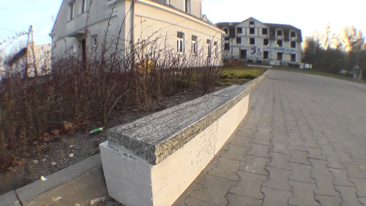 DIY skateboard ledge [*] - YouTube