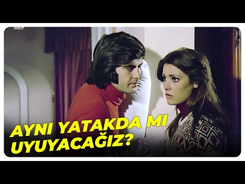 Büyükanne Cinlerin Yanında! | Tarık Akan