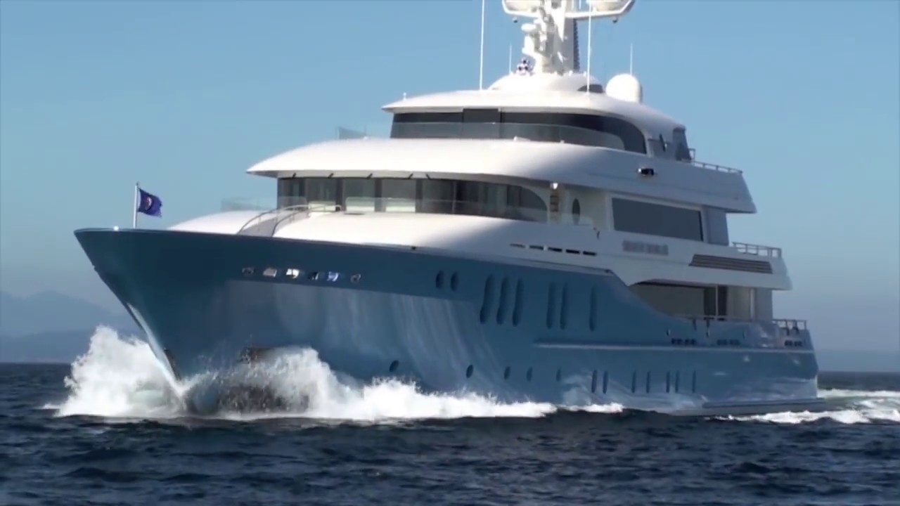 Stunning exterior video footage of 55 meter superyacht in Seattle - YouTube