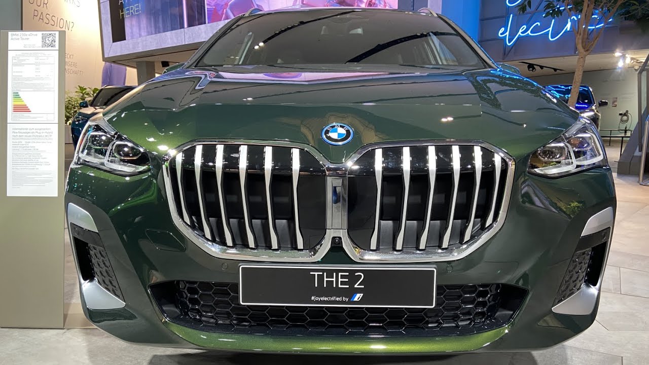 2023 BMW 230e xDrive Active Tourer U06 in Sanremo Green - YouTube