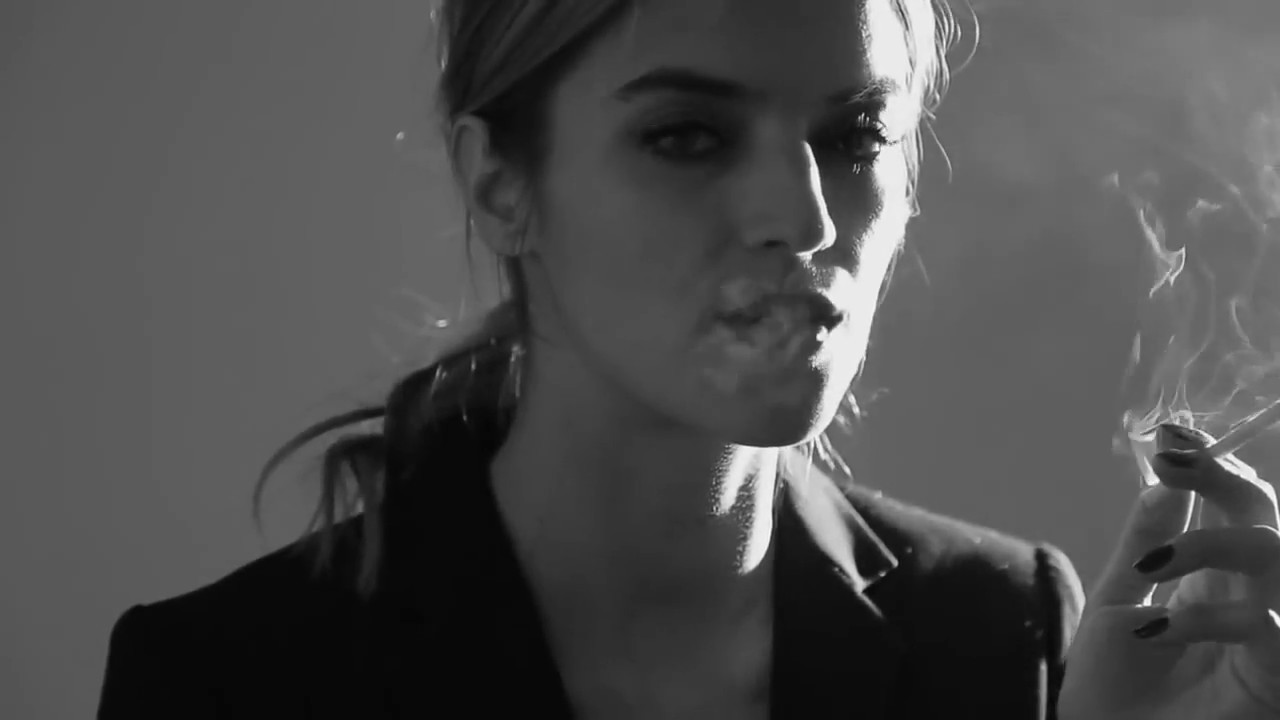 Smoking a slim cigarette - YouTube