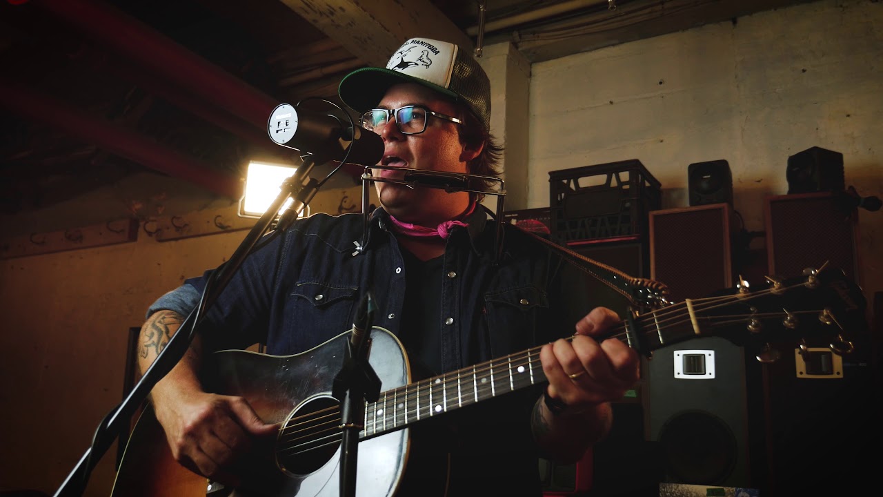 Sean Burns - Daddy Was An Auctioneer (Live) - YouTube