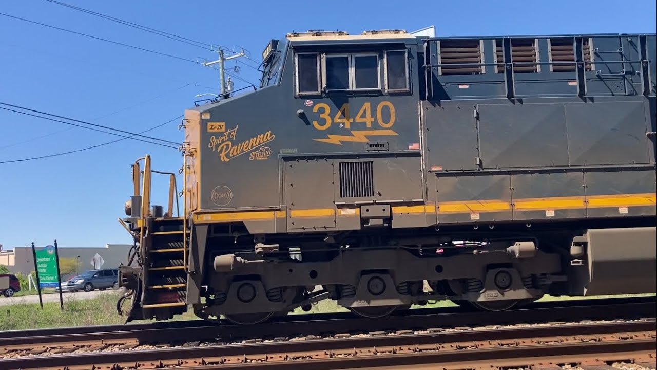 CSX 3440 Spirit of Ravenna Leads Long CSX M409 SB Manifest Train ...