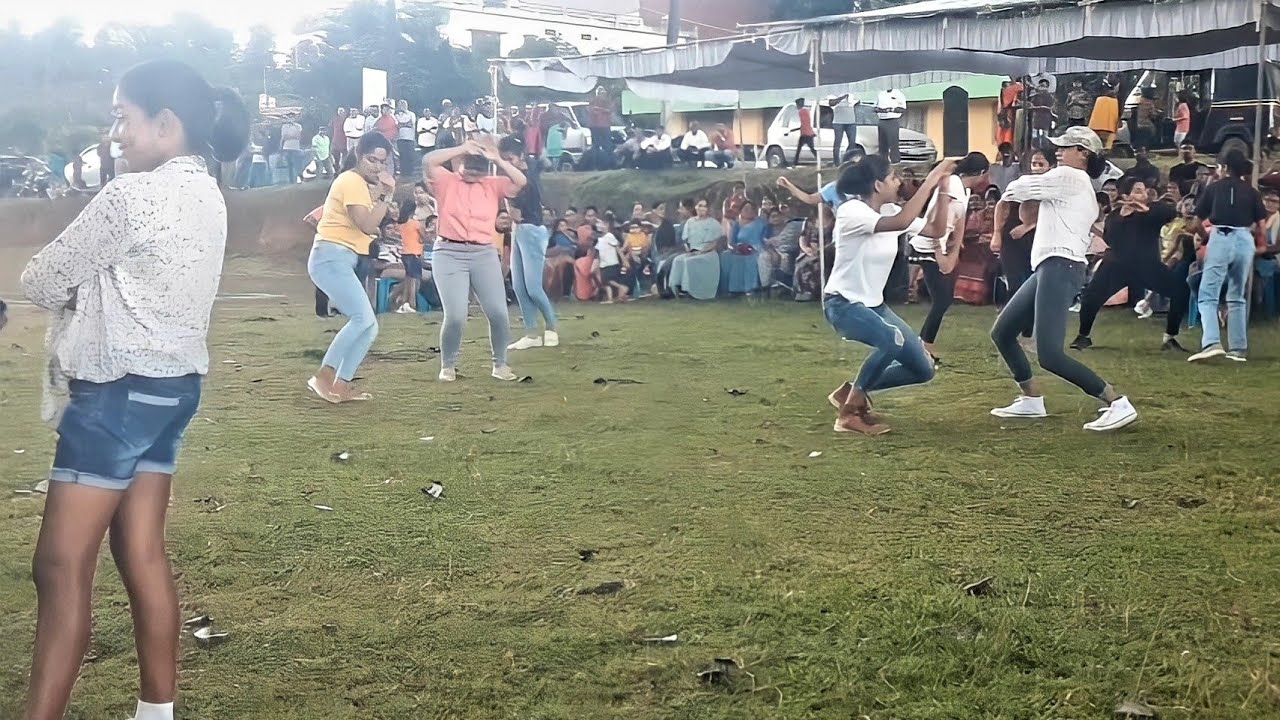 kodava valaga dance . kakottparambu kailpodh sport dance #kodavavalaga ...
