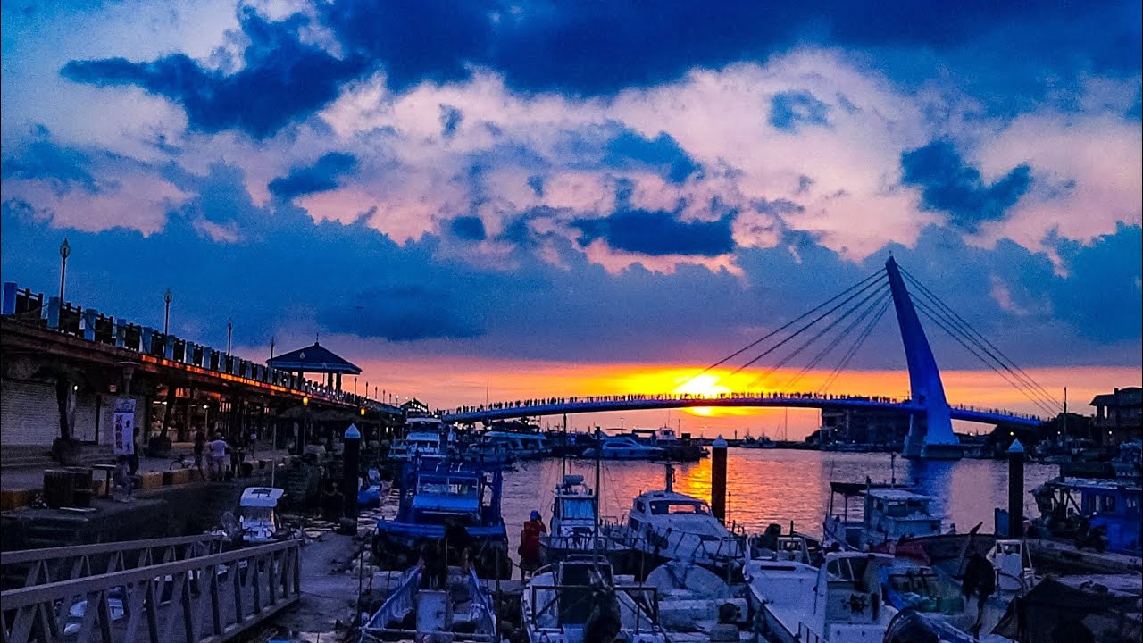 淡水河 Tamsui River In Taipei - YouTube