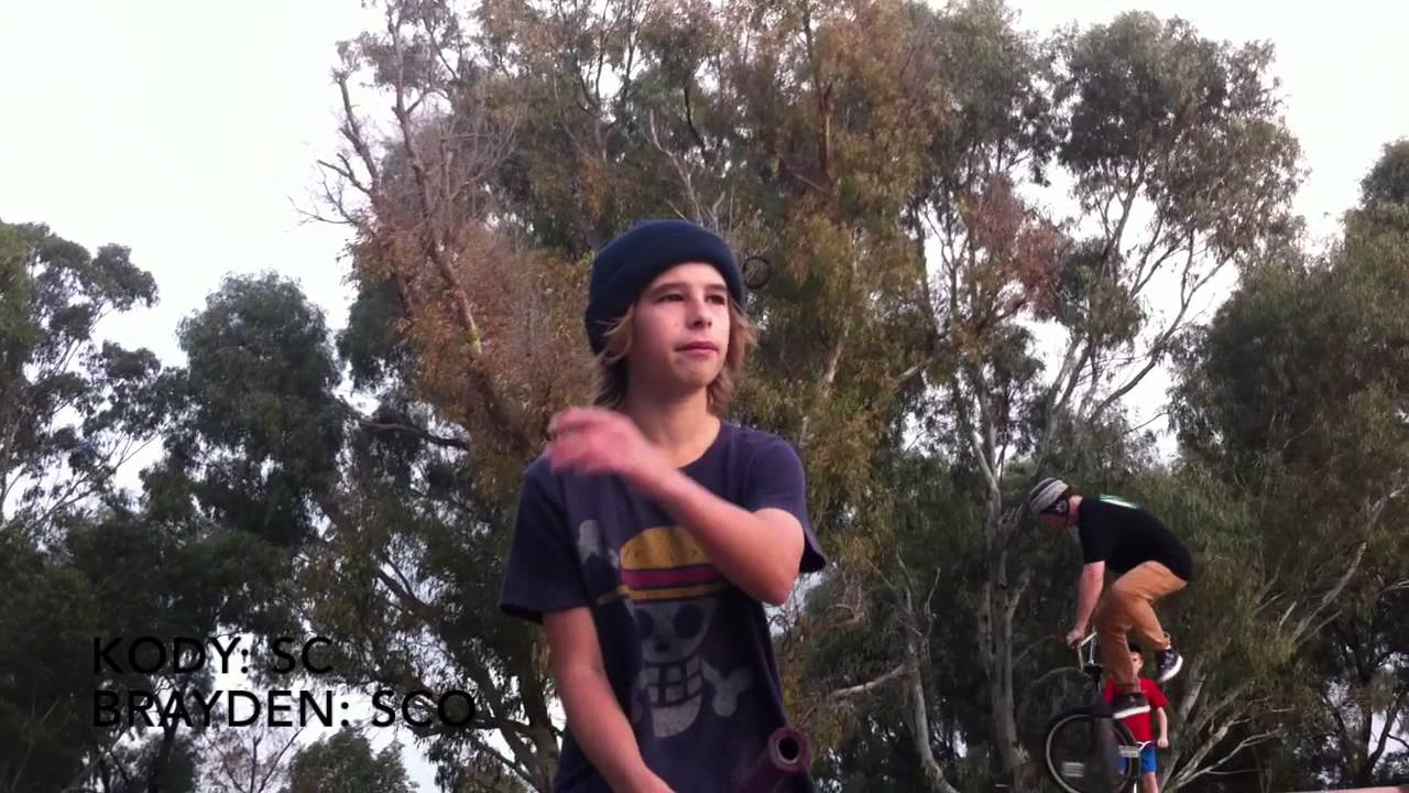 Kody Strong vs Brayden Strong | Game of Scoot 2014 - YouTube