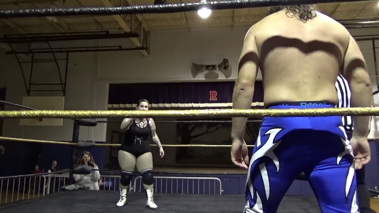 Richland Rumble Match 3 - Randy Reno vs Bristol Hale - YouTube
