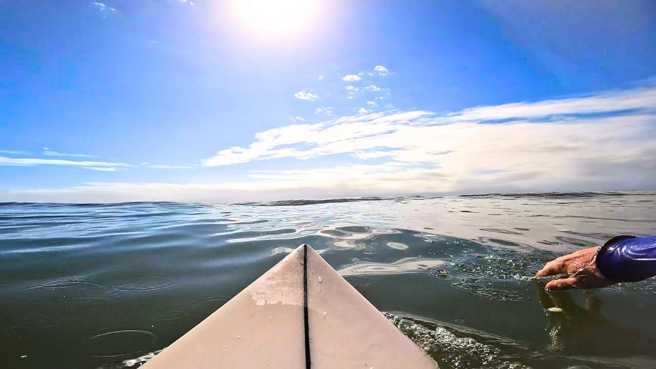 MAR GLASS E VIBE BOA EM MATINHOS PR - SURF POV - YouTube