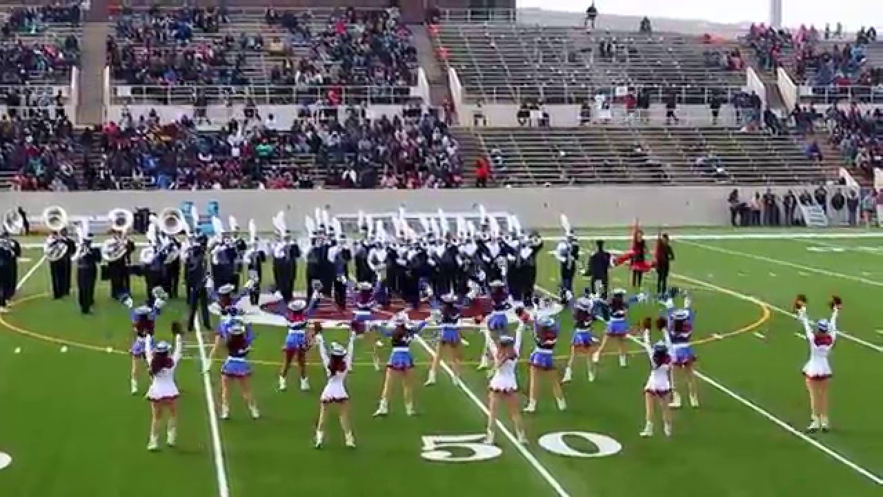 Lamar Rangerettes dancing "American Woman" - YouTube