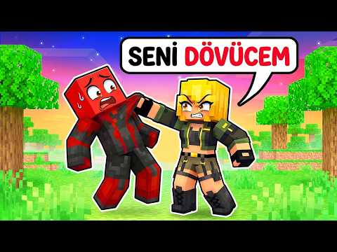 ASKER OKULUNDA HAVALI KIZLA KAVGA ETTİK ! - büyük kavga (Minecraft Parodi)