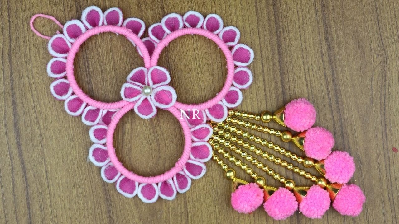 Very Easy Craft Ideas - Beautiful Woolen Door/Wall Hanging For Home ...