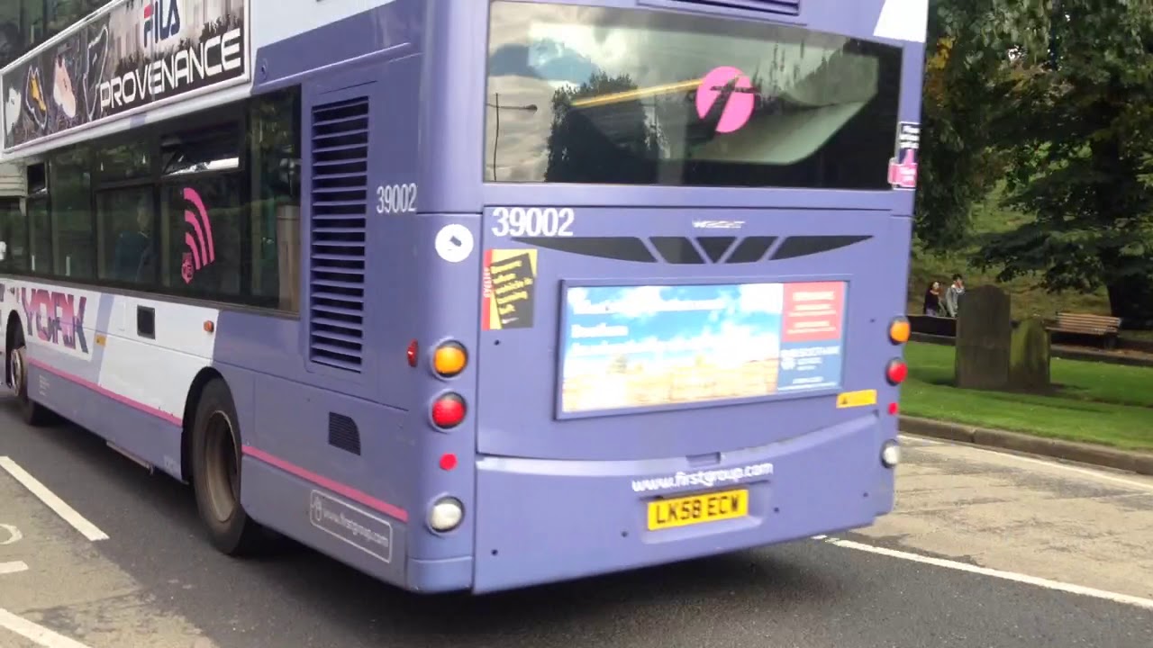 First York 39002 at York railway station bus station - YouTube