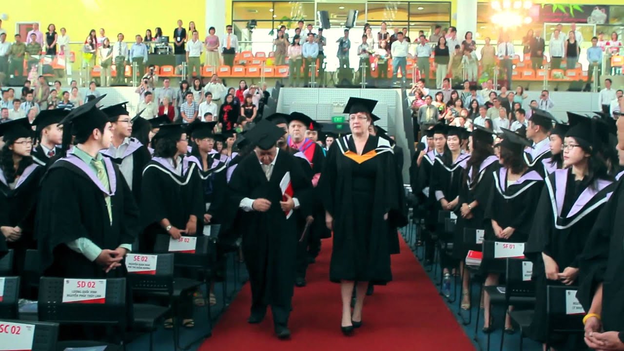 RMIT Vietnam Graduation Ceremony 2011 Saigon South campus - YouTube