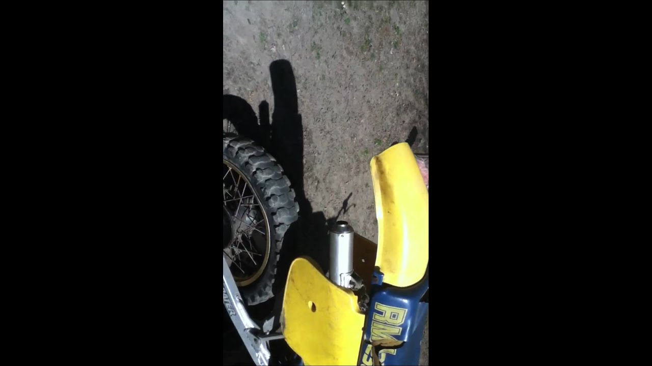 1985 suzuki rm250 walk around - YouTube