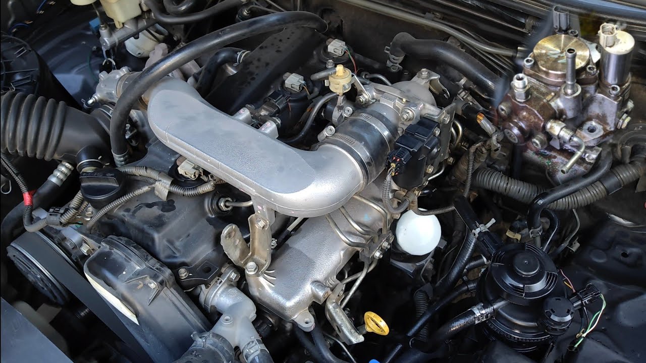 Toyota Hilux 2kd engines diesel pump rebuilding _ common rail _ 1kd ...