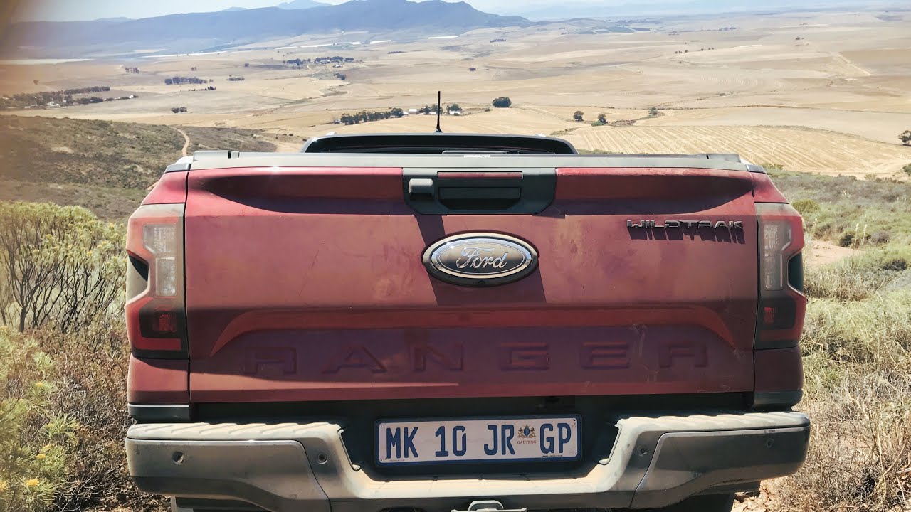 Ford Ranger Wildtrak Supercab Review / Back to basics - YouTube