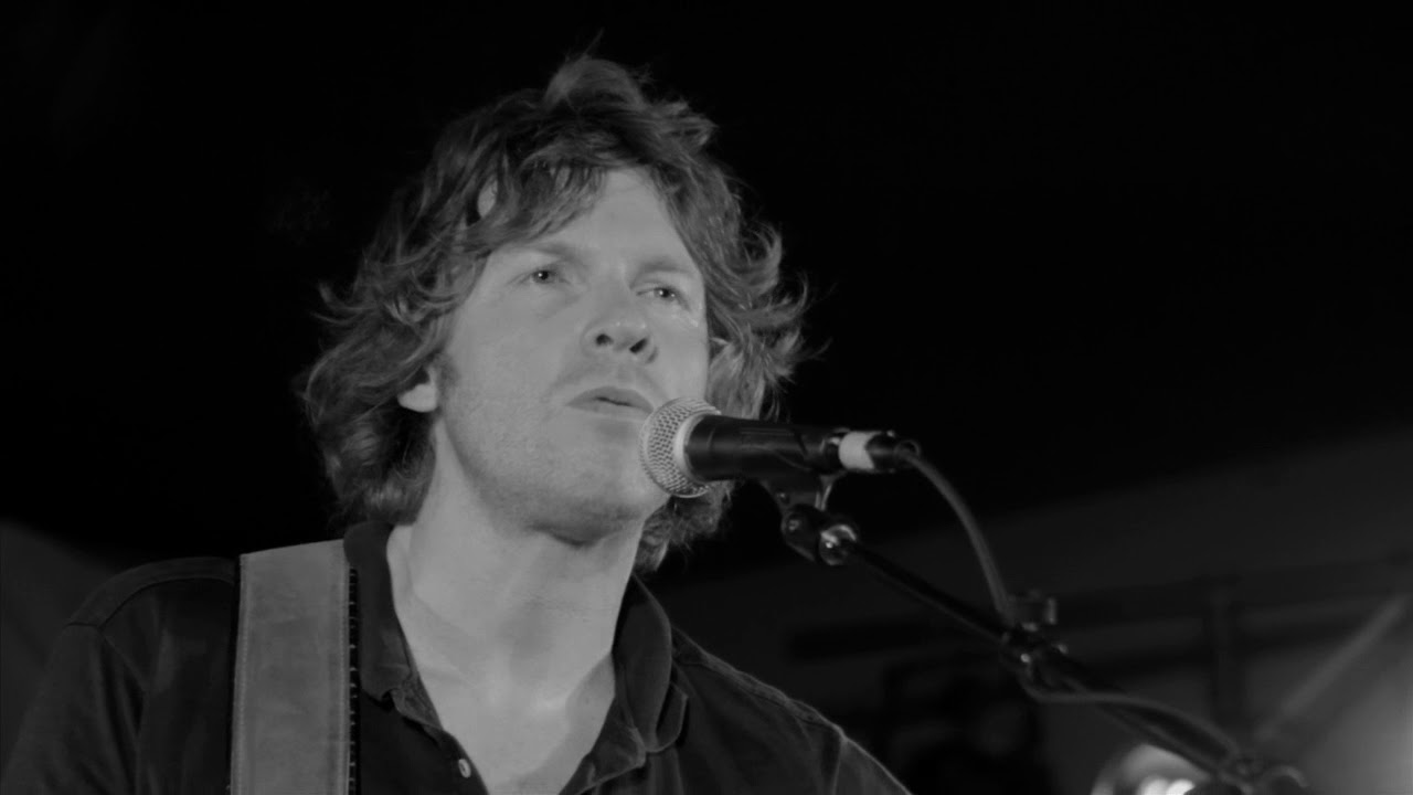 Doug Paisley - Bat Song - 8/26/2011 - The Dance Hall - Kittery, ME ...