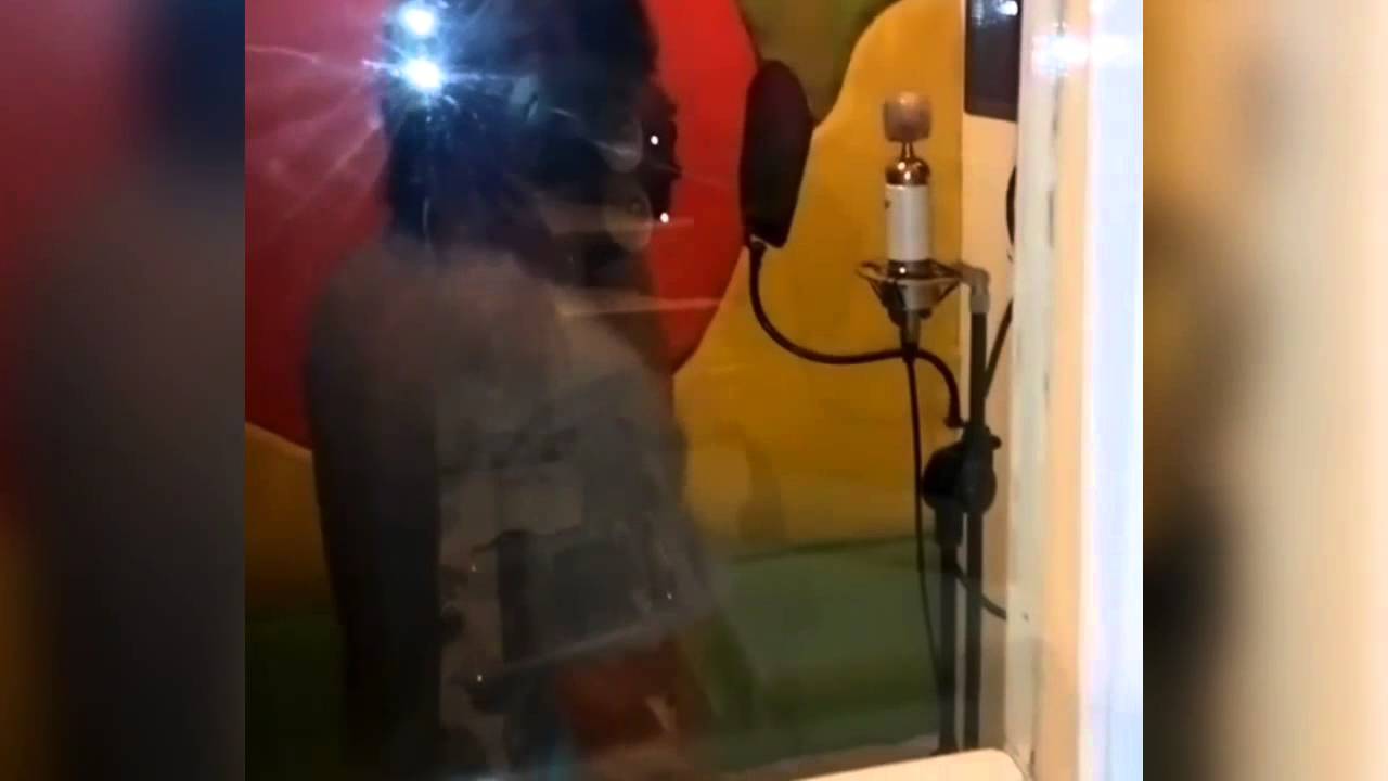 Defrence- sound bwoy 45 string up -Joe Frazier riddim - YouTube